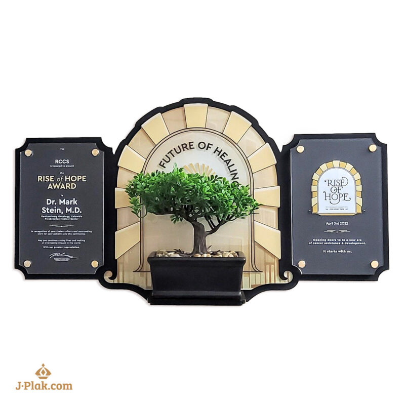 Custom Plaque With Miniature Tree - J·Plak